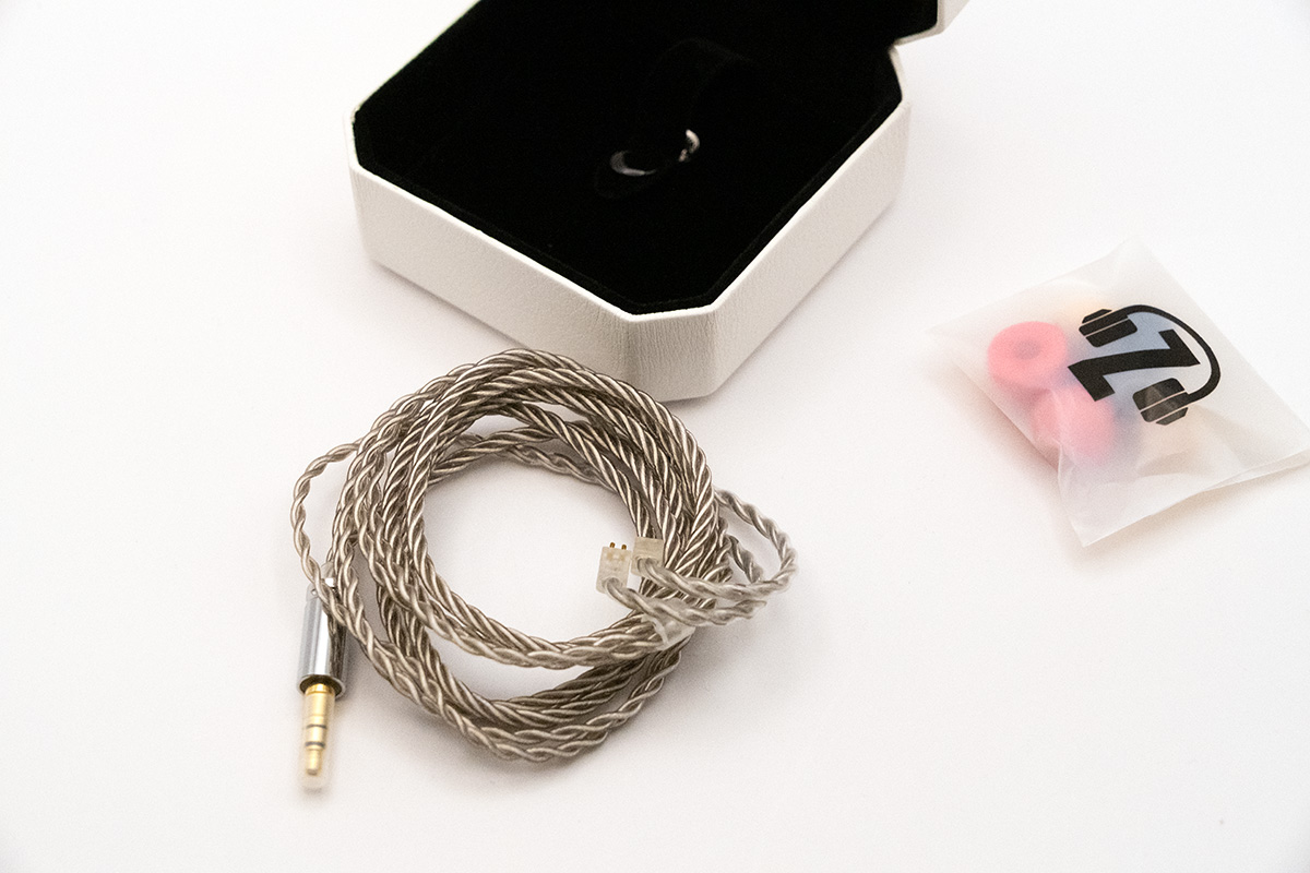 【SeeAudio x Z Reviews Rinko レビュー】低音ぶりぶりでもバランスが取れた不思議感覚イヤホン - GADGENEKO ...