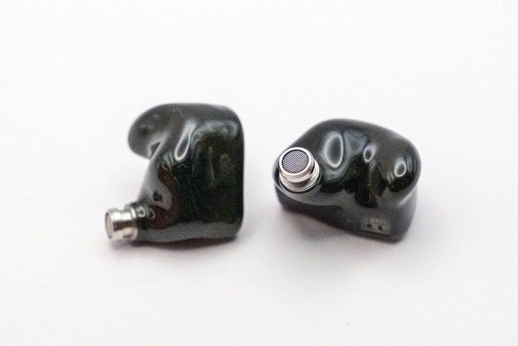 【qdc SUPERIOR レビュー】見た目は最高！音は普通！でも見た目が最高！！！ - GADGENEKO -ガジェねこ-