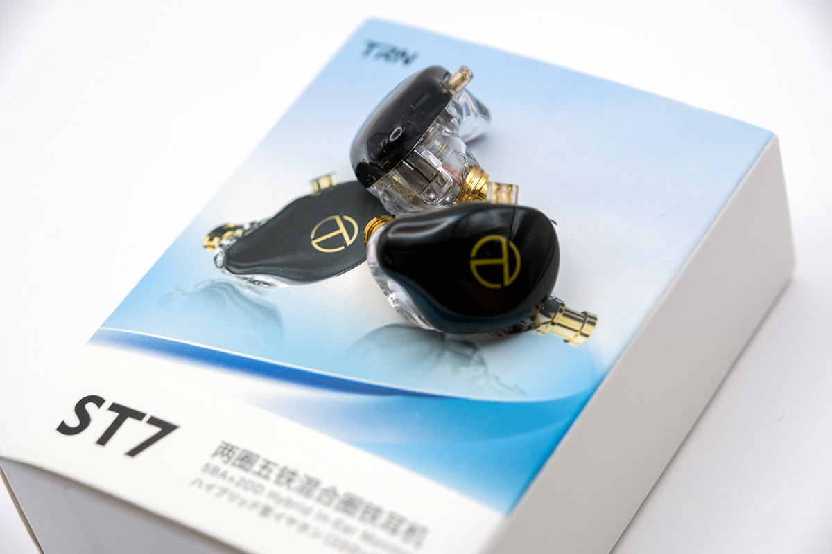 【TRN ST7 レビュー】力強く元気な音色が楽しい、個性的なイヤホン - GADGENEKO -ガジェねこ-